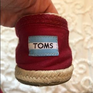 Toms | Shoes | Red Stripe Toms Sz 7 | Poshmark